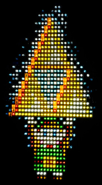 Illuminate the room with this Lego Triforce mosaic